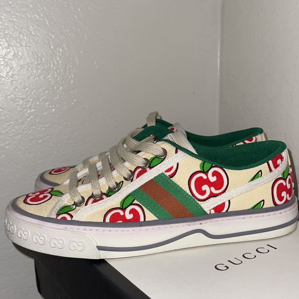 Gucci Tennis 1977 Apple Print Sneakers - Gem